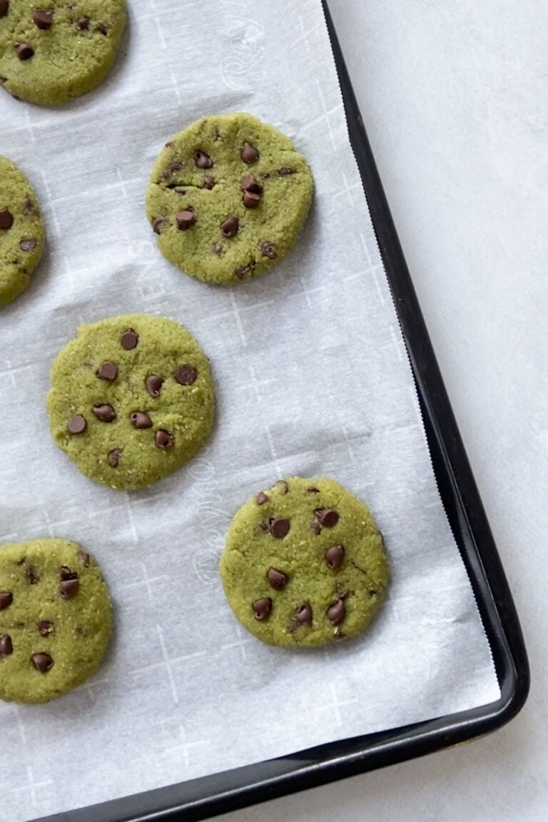 Chocolate Chip Spinach Cookies - Feeding Tiny Bellies